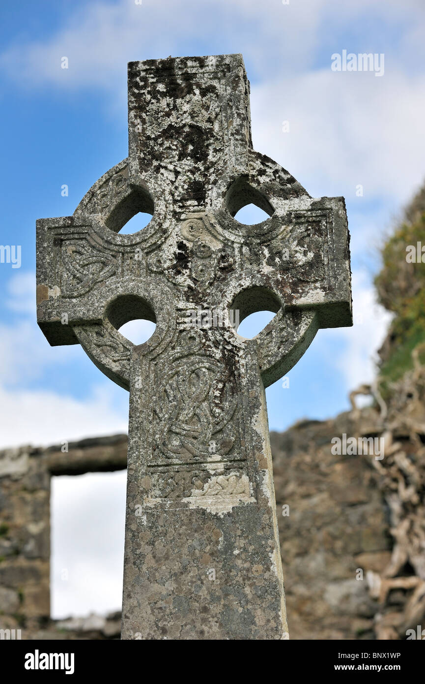Celtic cross in the graveyard of Cill Chriosd / Kilchrist Church on the ...