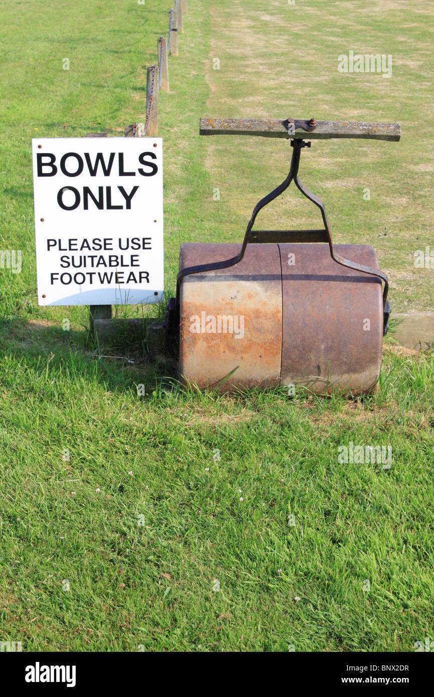 Bowling green roller hi-res stock photography and images - Alamy