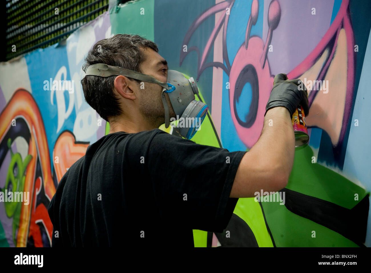 Male Grafitti Artist High Resolution Stock Photography and Images - Alamy