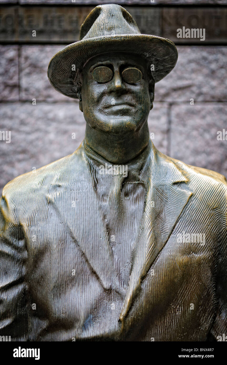 Franklin roosevelt statue in wheelchair hi-res stock photography and ...