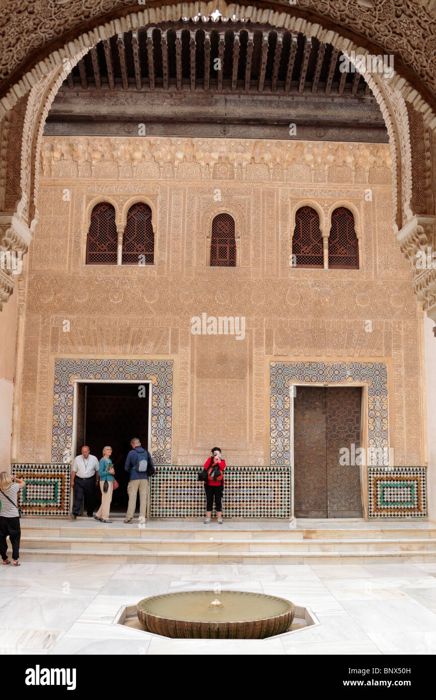 The Mexuar patio and facade of the Comares palace in the Nasrid Palaces ...