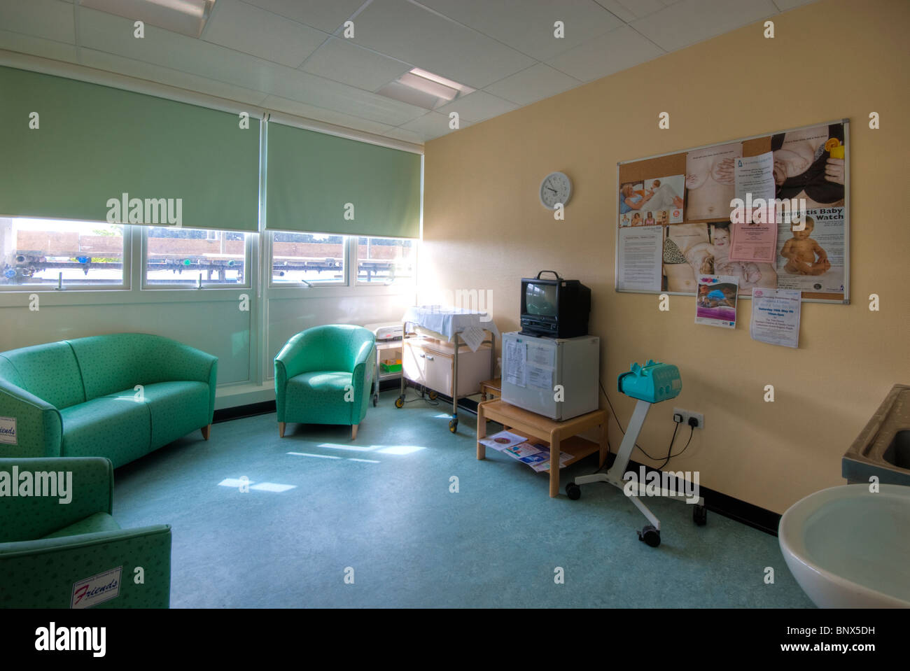St richards hospital chichester hi-res stock photography and images - Alamy