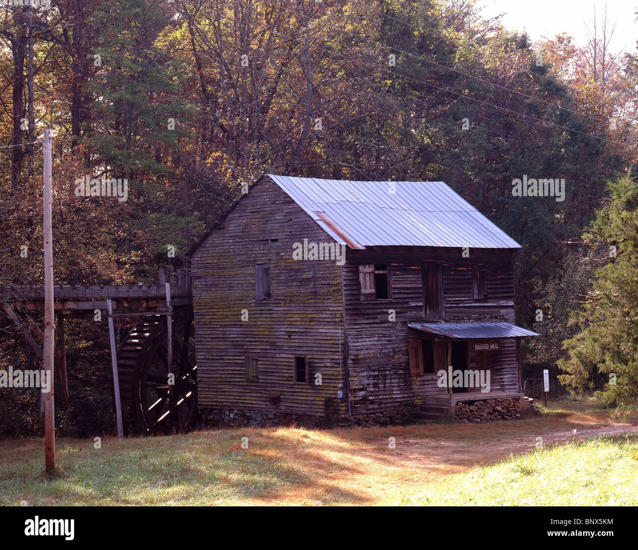 Grist mill pickens south carolina hi-res stock photography and images ...