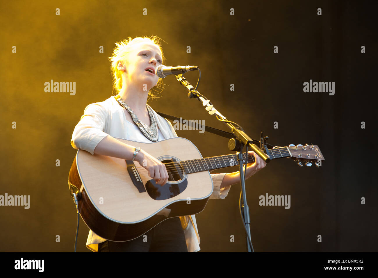 English singer songwriter laura marling hi-res stock photography and ...