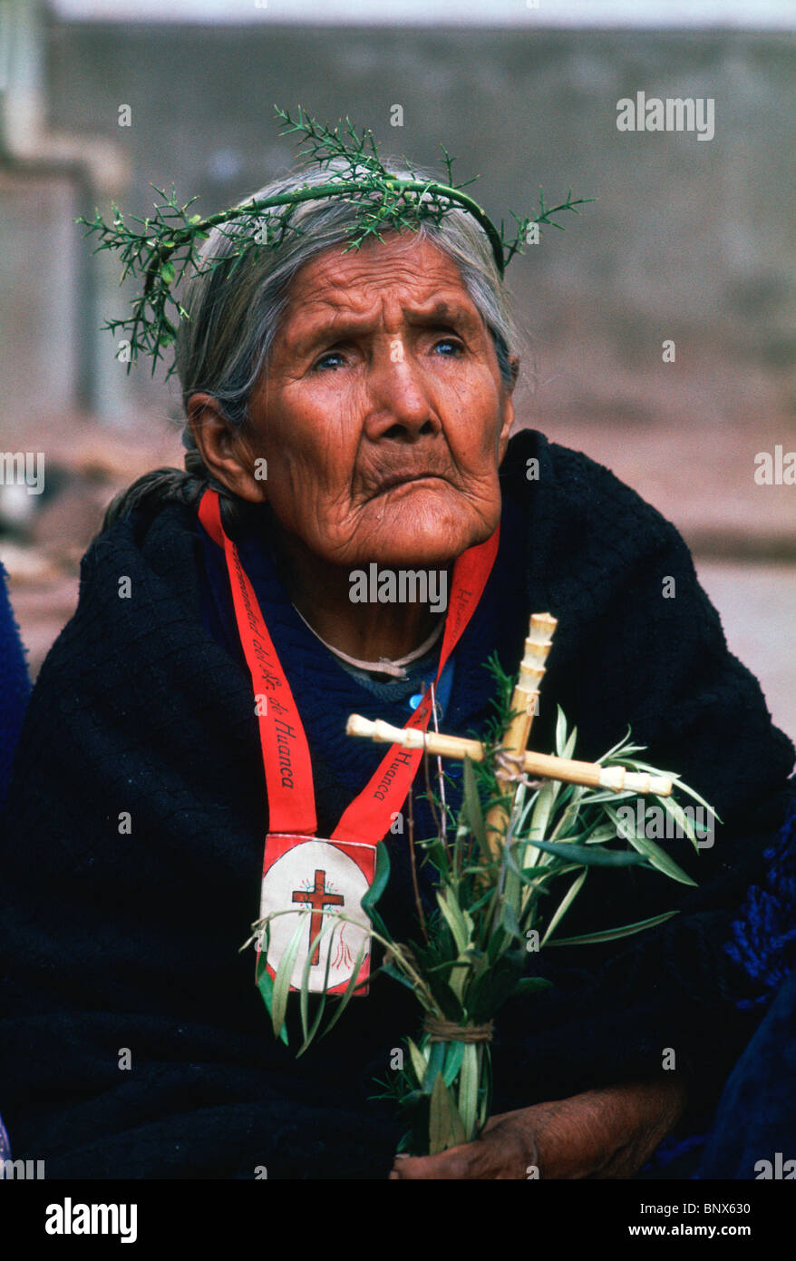 Portrait elderly peruvian woman hi-res stock photography and images - Alamy