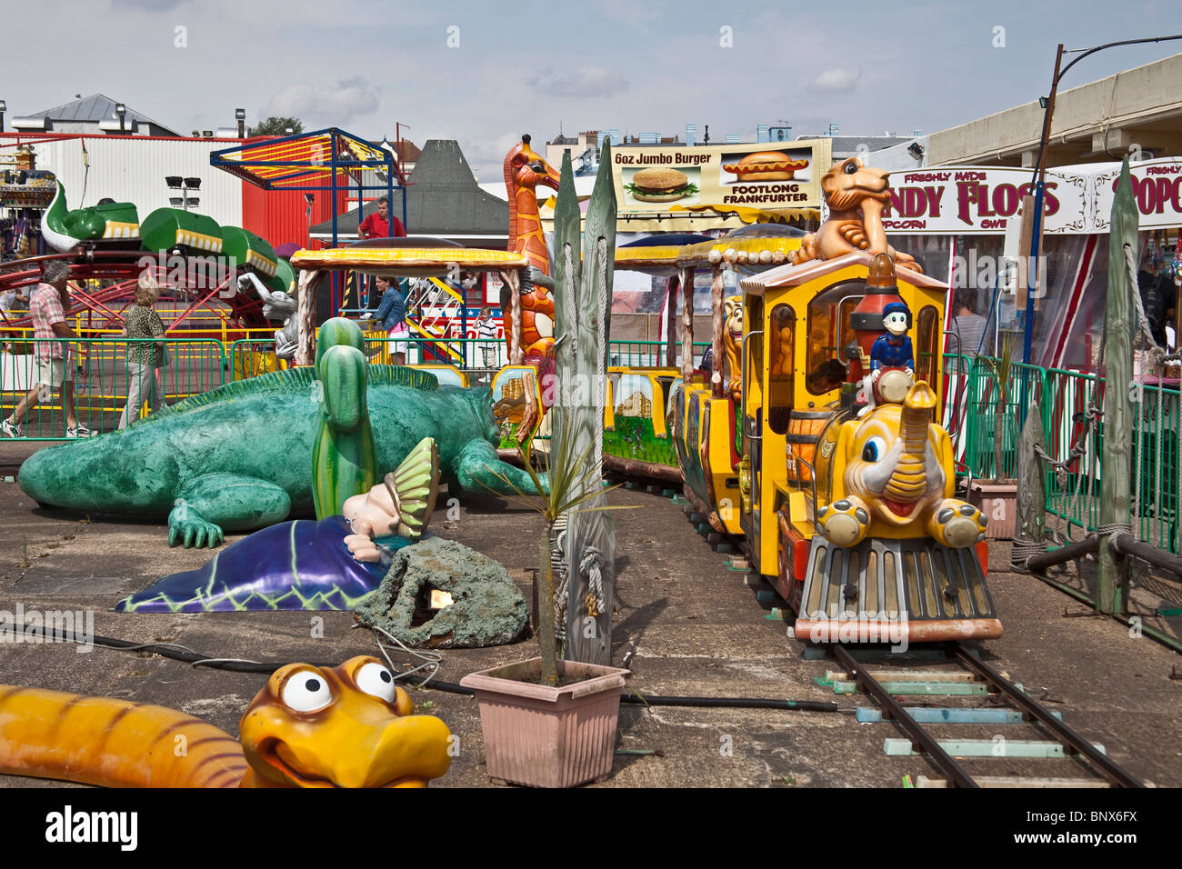 Clacton-on-Sea,Essex Amusements on the pier, August 2OO9 Stock Photo ...