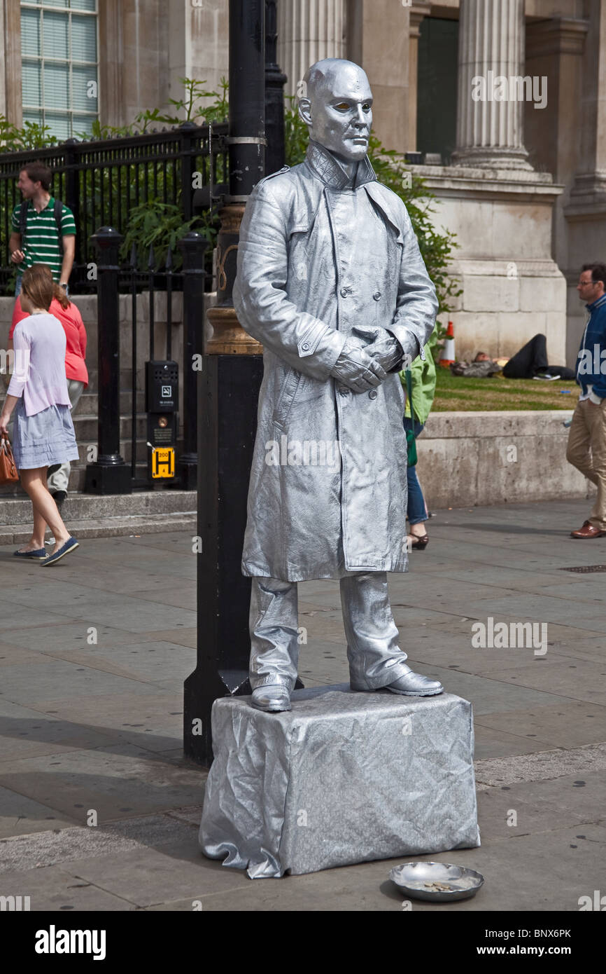 Silver Living Statue High Resolution Stock Photography and Images - Alamy