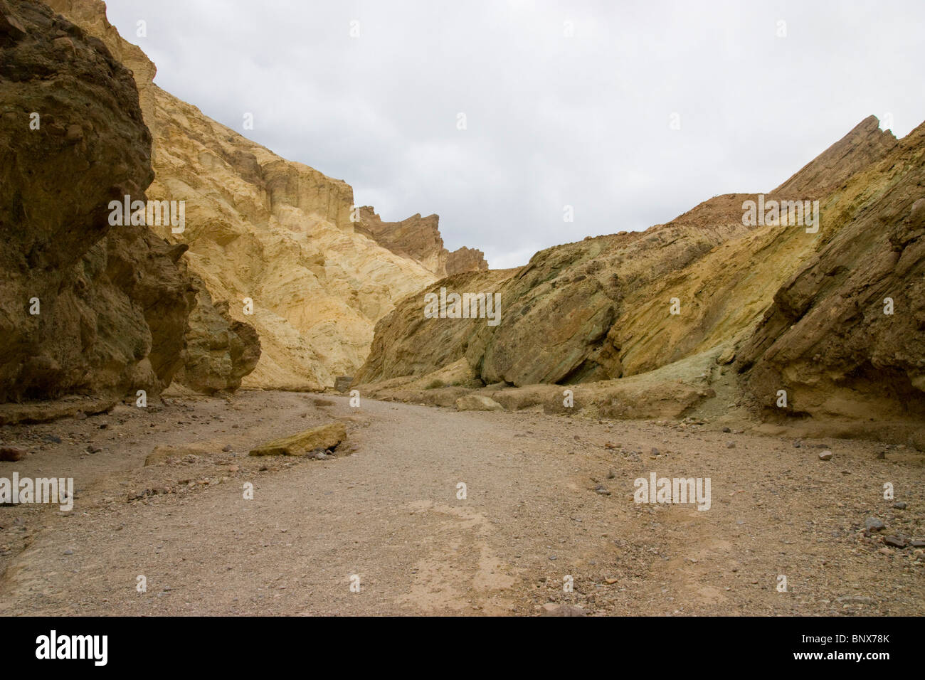 View of the gold canyon in the death valley Stock Photo - Alamy