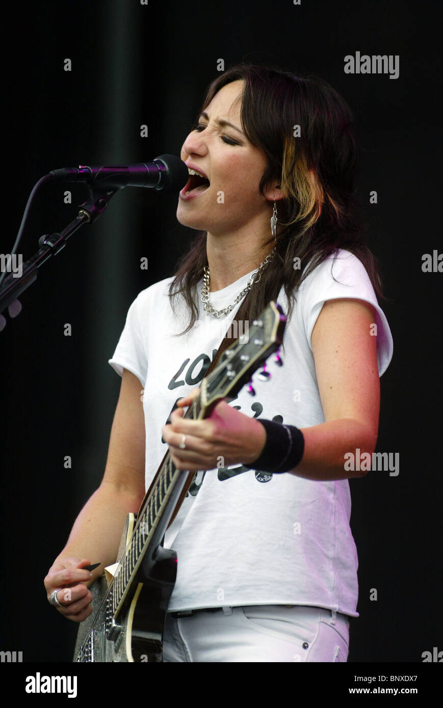 KT Tunstall performing live on stage at V Festival Stock Photo - Alamy