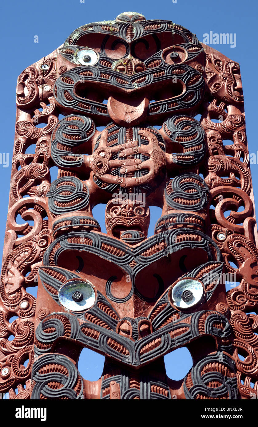 Maori Carving At Te Po In Rotorua New Zealand Stock Photo - Alamy