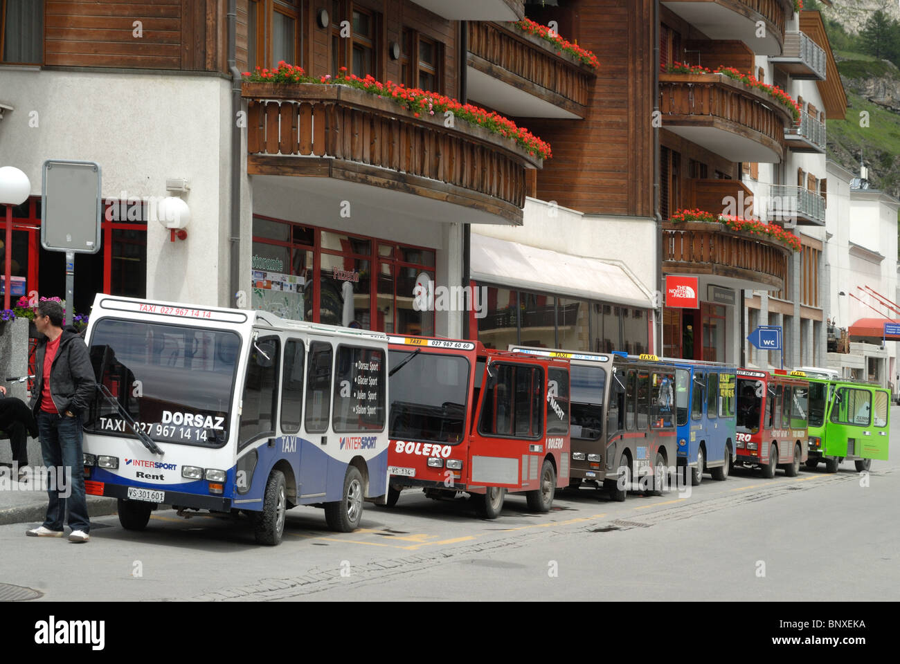 Non polluting transport hi-res stock photography and images - Alamy