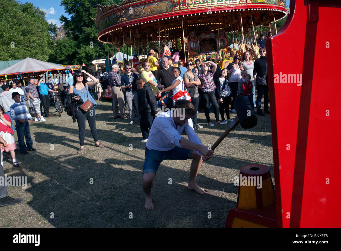 London funfair hi-res stock photography and images - Alamy