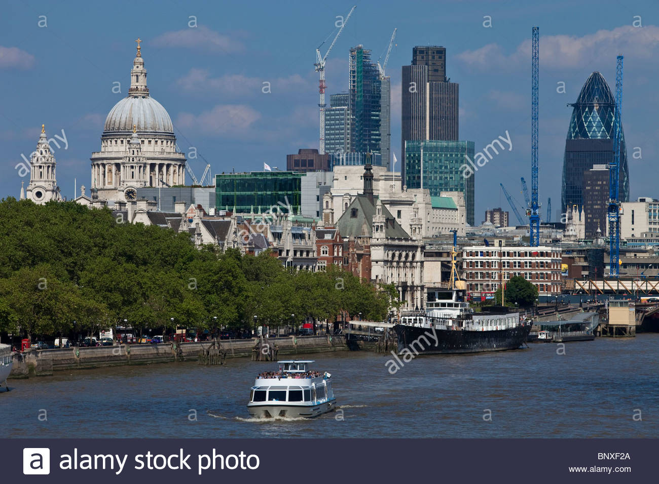 Waterloo Bridge View Stock Photos & Waterloo Bridge View Stock Images ...
