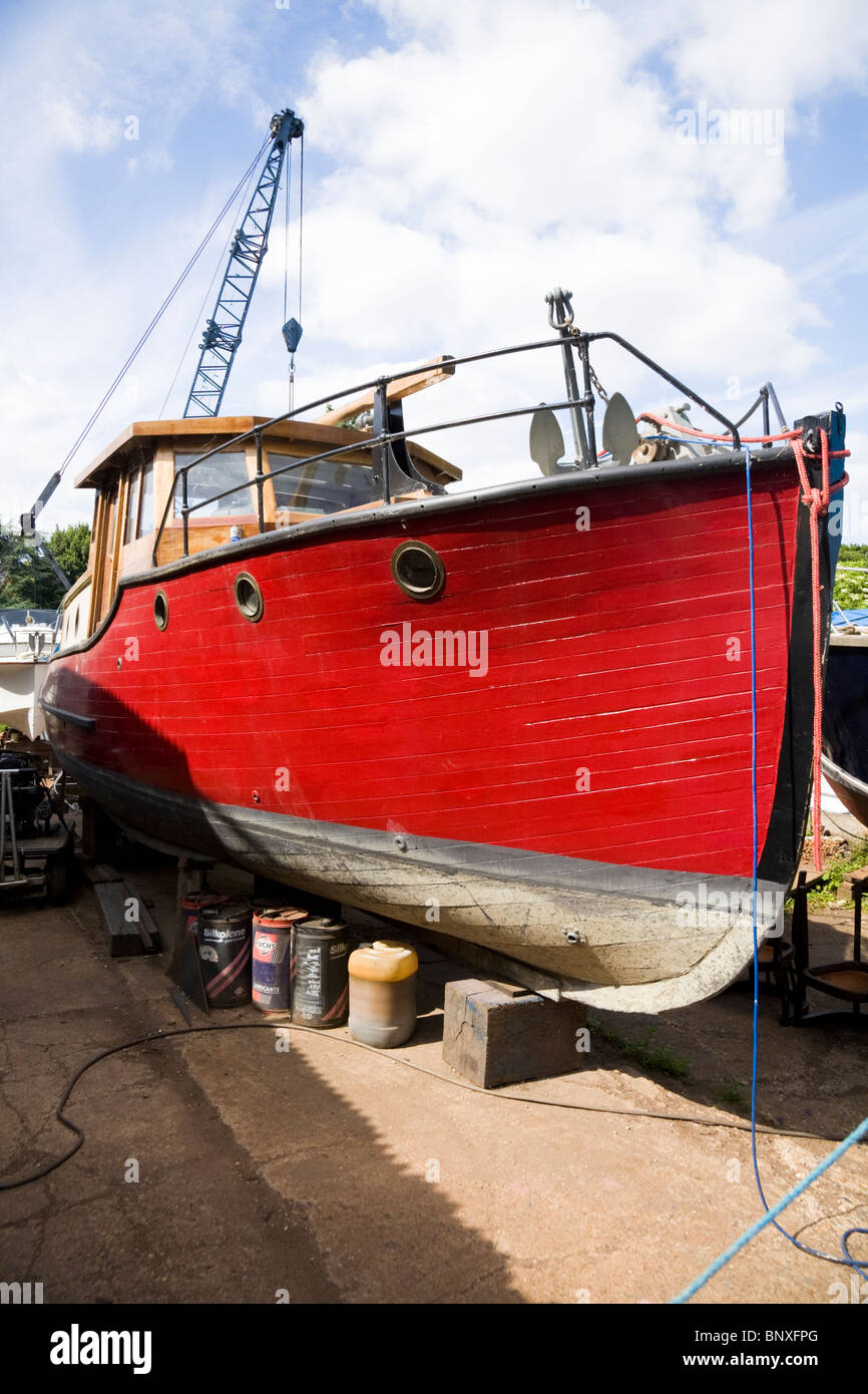 Boat on a slip way / boat yard on Eel Pie Island, Twickenham. Middlesex ...