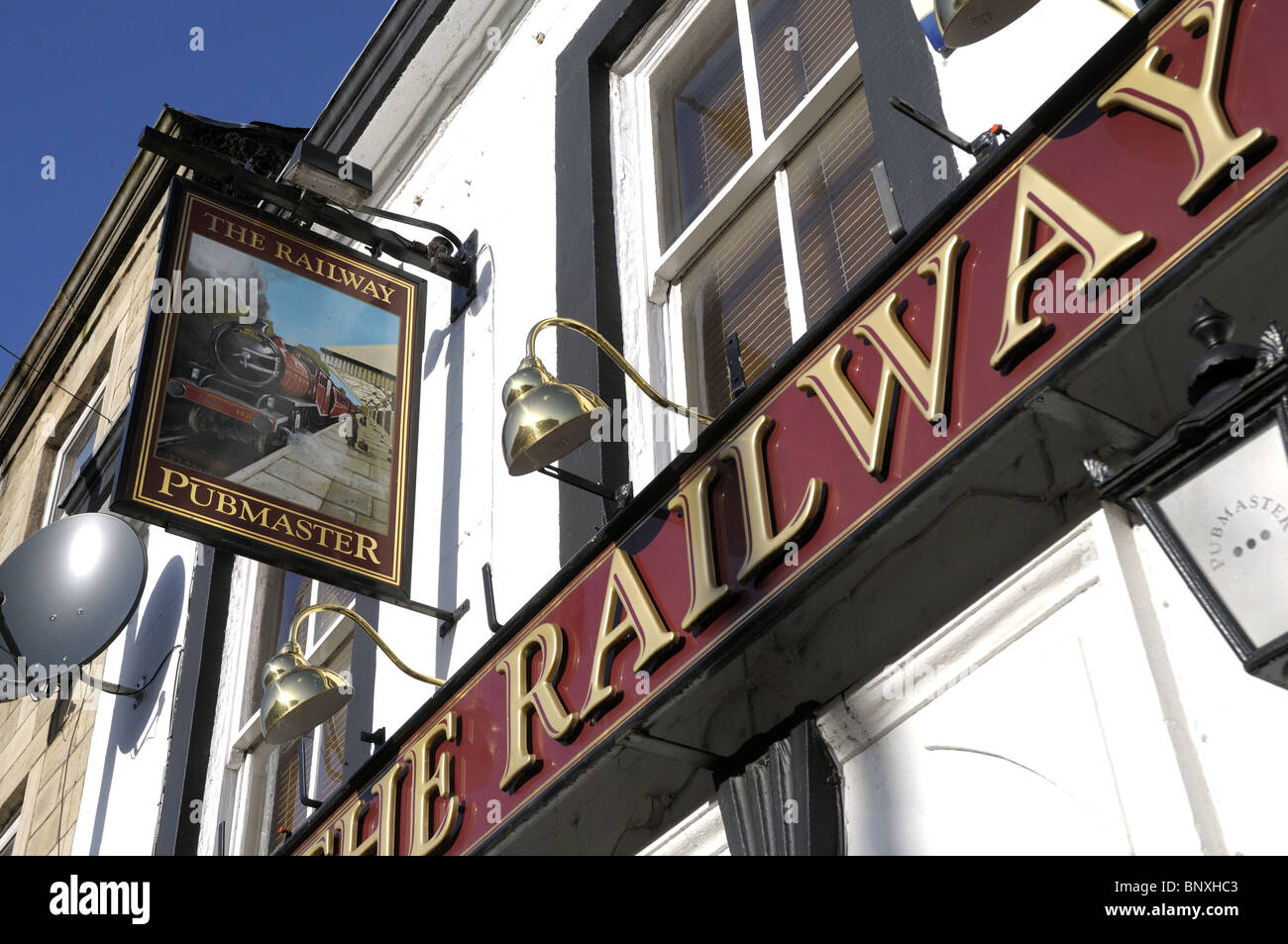 Railway pub hi-res stock photography and images - Alamy