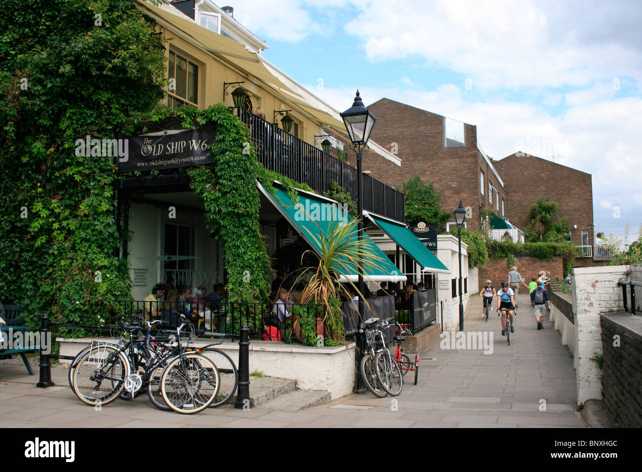 The Upper mall in Hammersmith, London Stock Photo - Alamy