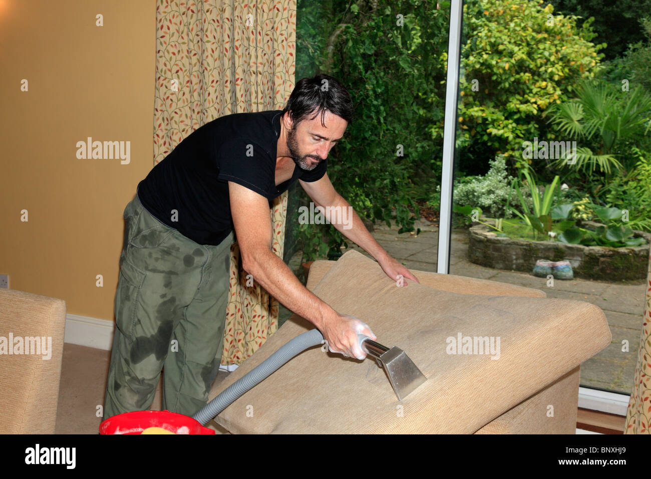 Steam cleaning machine hi-res stock photography and images - Alamy