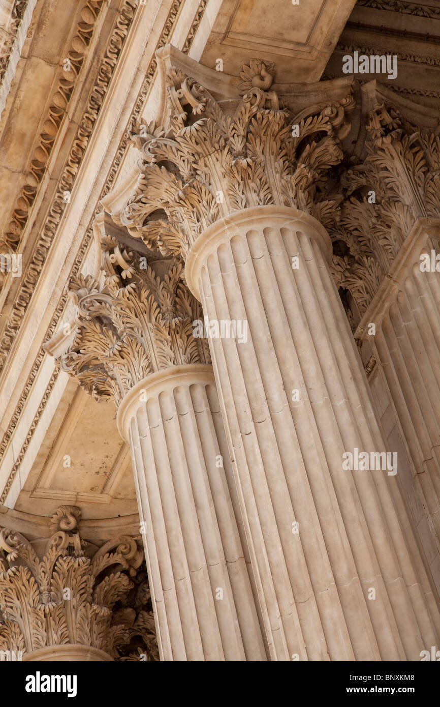 Columns, St Paul's Cathedral, London, England Stock Photo - Alamy