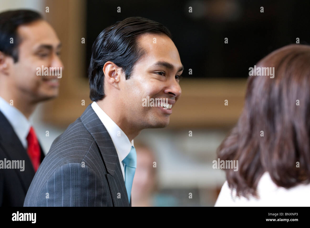 San Antonio Texas mayor Julian Castro; identical twin brother Joaquim ...
