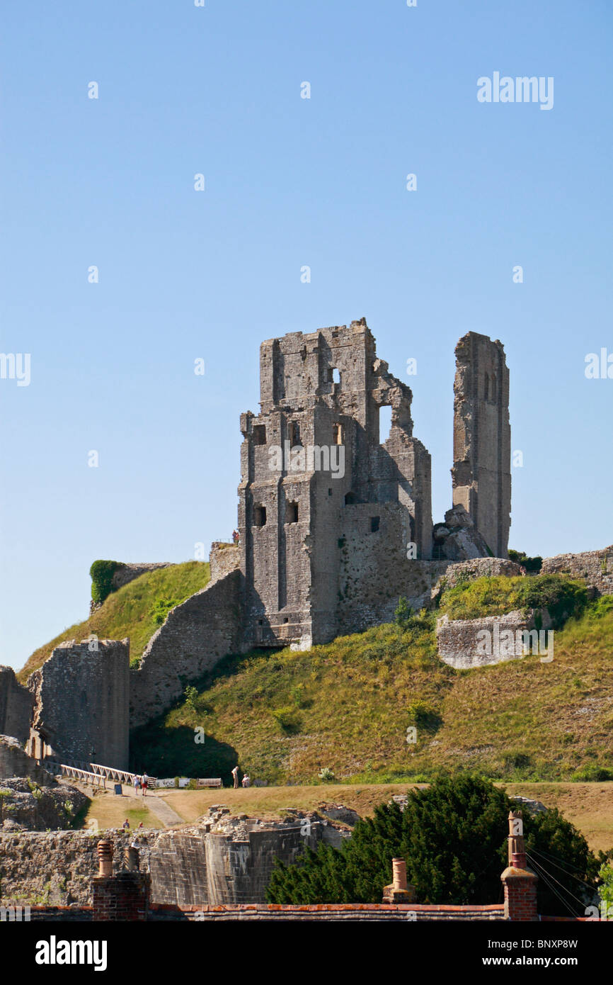 A view of Corfe Castle, Dorset, UK from The Square, Corfe Castle ...
