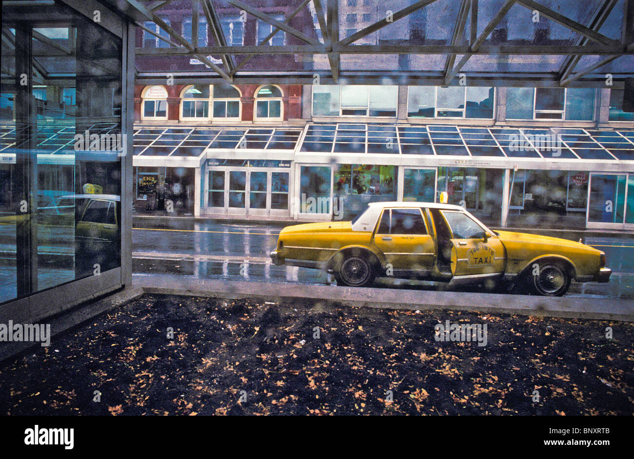 Yellow taxi cab Stock Photo - Alamy