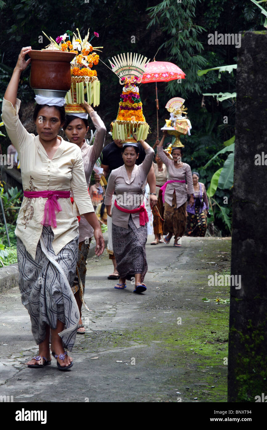 Balinese Procession Funeral Stock Photo - Alamy