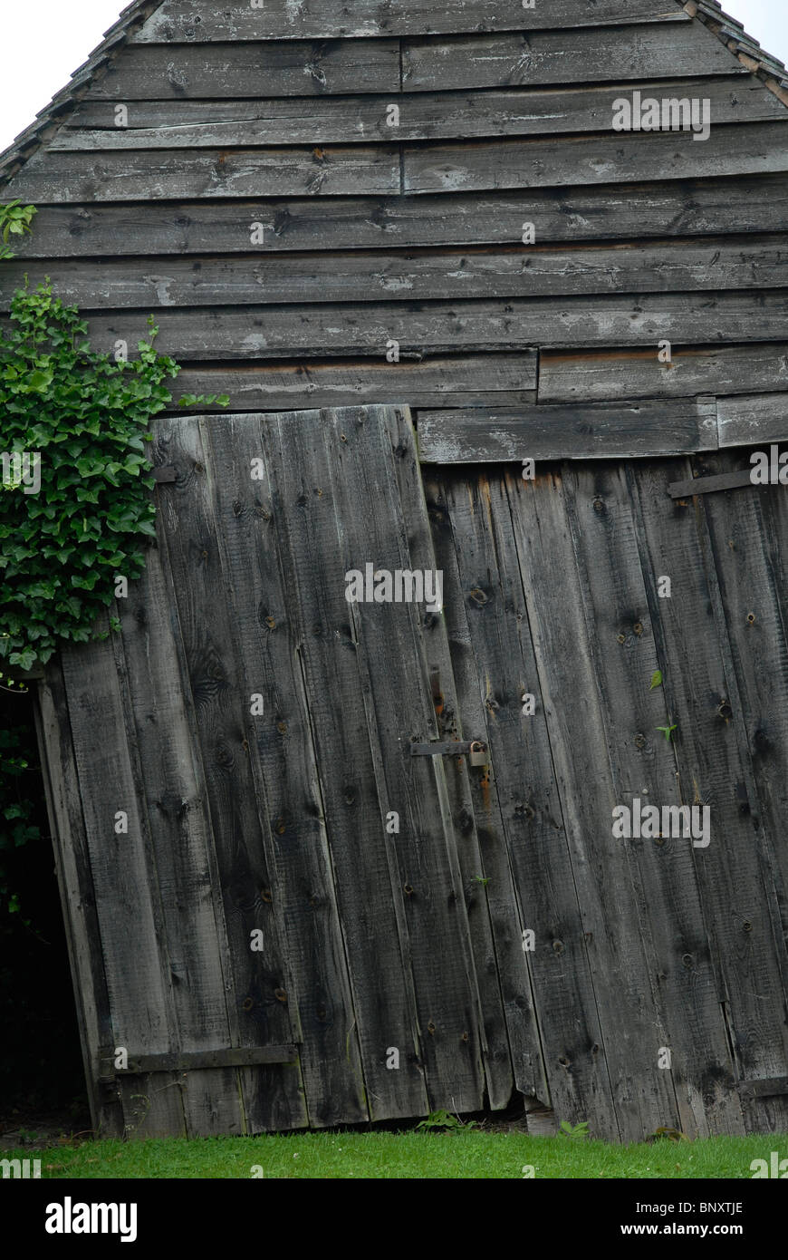 An old barn at a farm in Albrighton, Shropshire, UK Stock Photo - Alamy