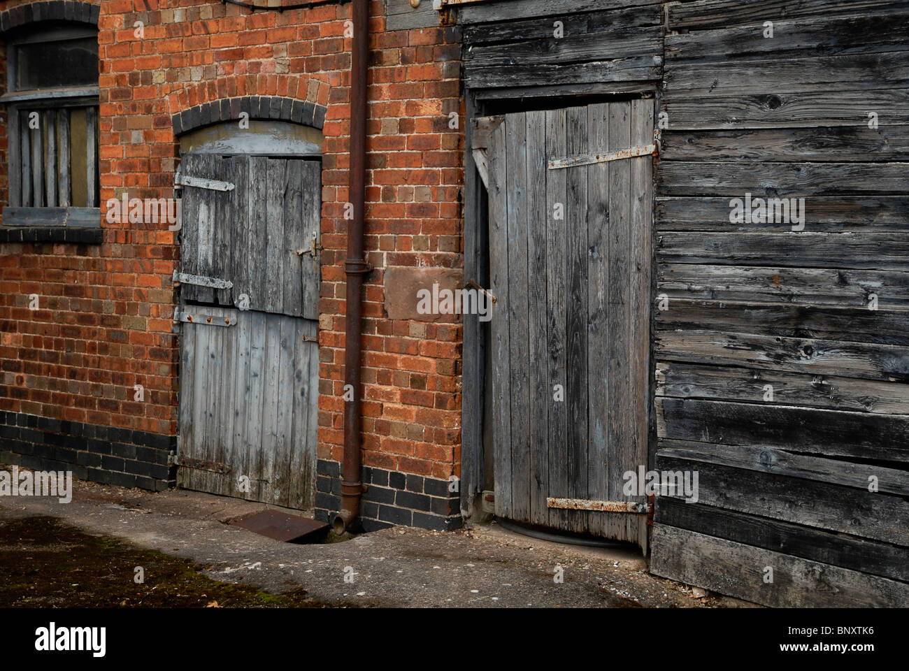 An old barn at a farm in Albrighton, Shropshire, UK Stock Photo - Alamy