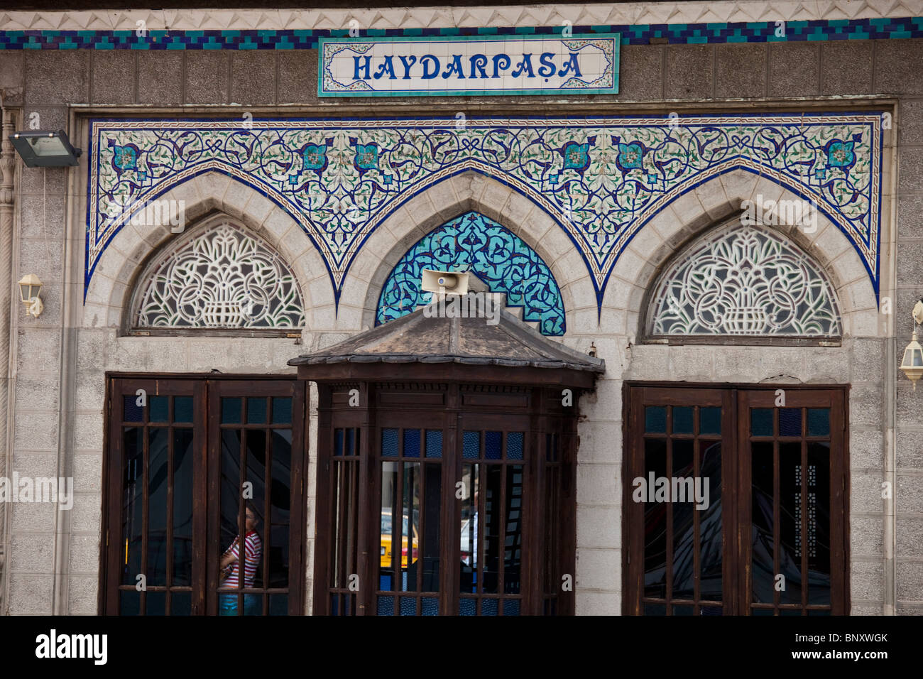 Horizontal ferry terminal hi-res stock photography and images - Alamy