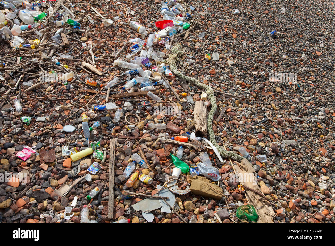Plastic pollution beach england hi-res stock photography and images - Alamy