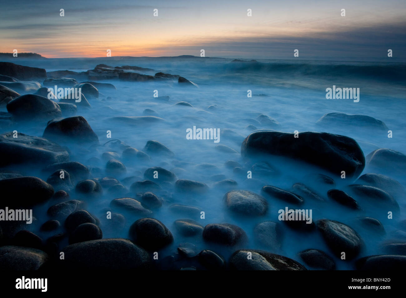 Field waves hi-res stock photography and images - Alamy