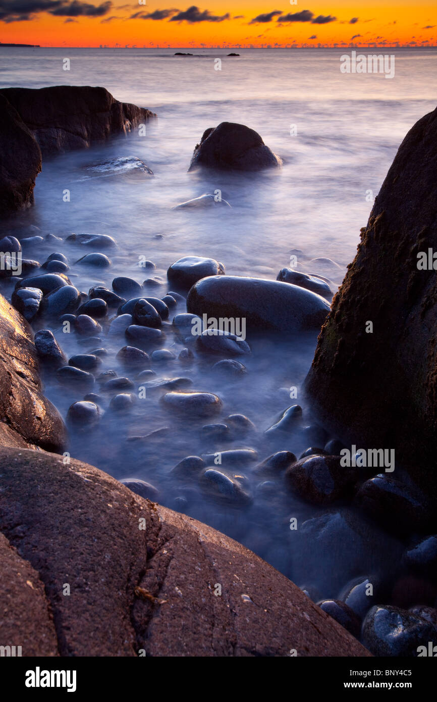 Dawn at Otter Cliff, Acadia National Park, Maine, USA Stock Photo - Alamy