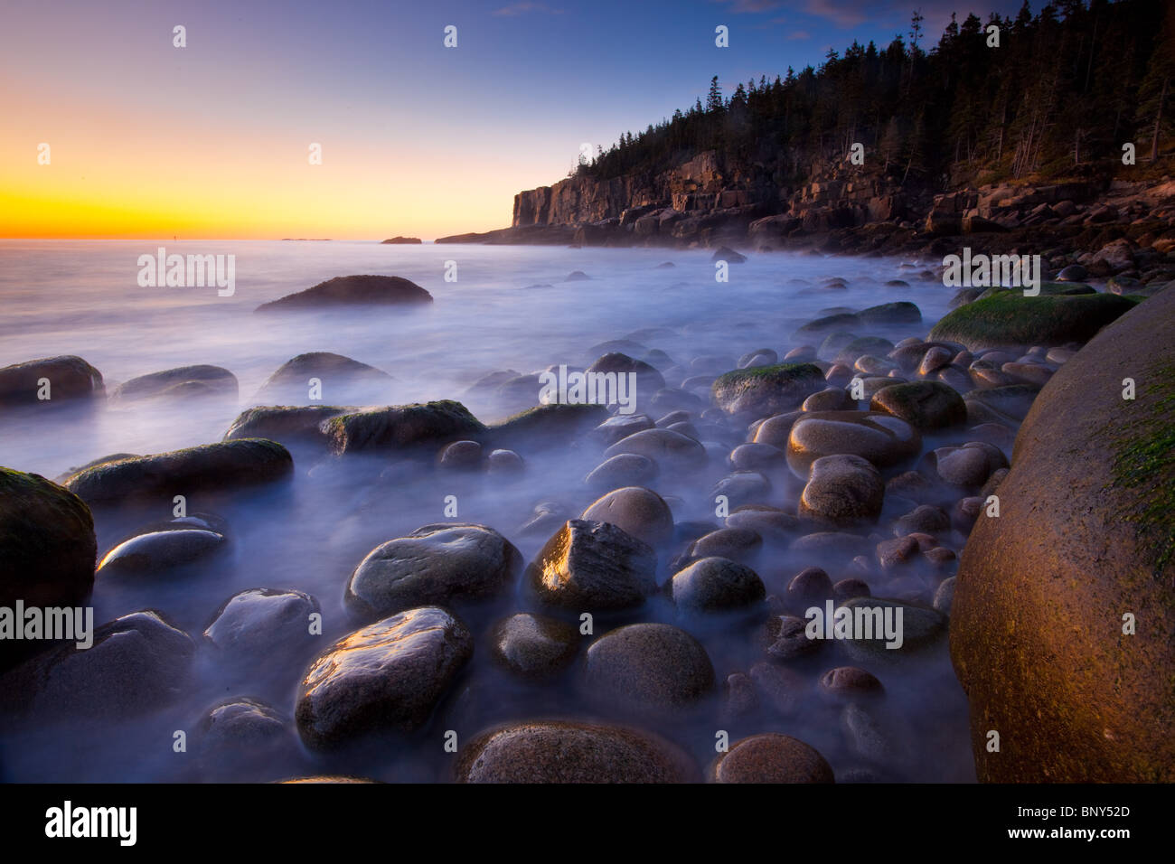 Dawn at the Boulder Beach, Otter Cliff, Acadia National Park, Maine ...