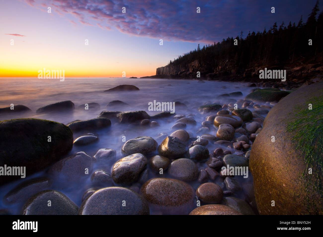 Dawn at the Boulder Beach, Otter Cliff, Acadia National Park, Maine ...