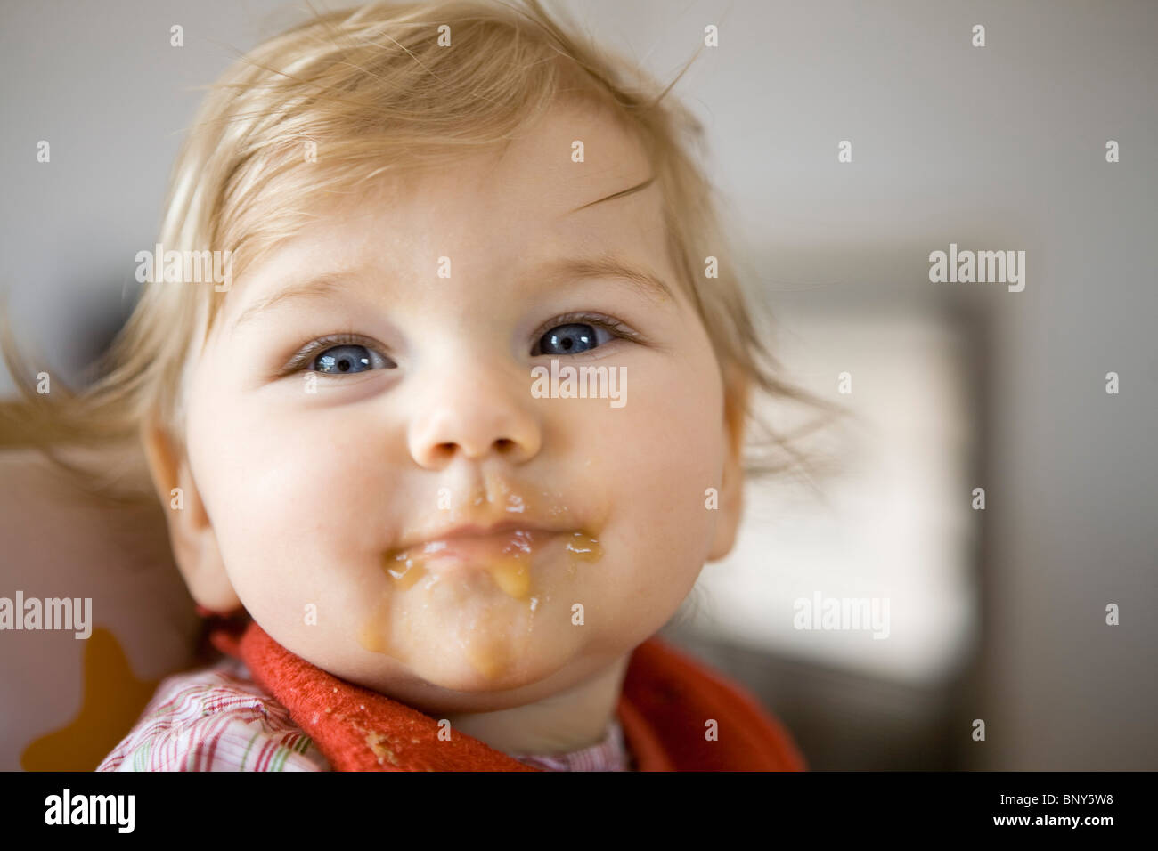 Baby dribble food hi-res stock photography and images - Alamy
