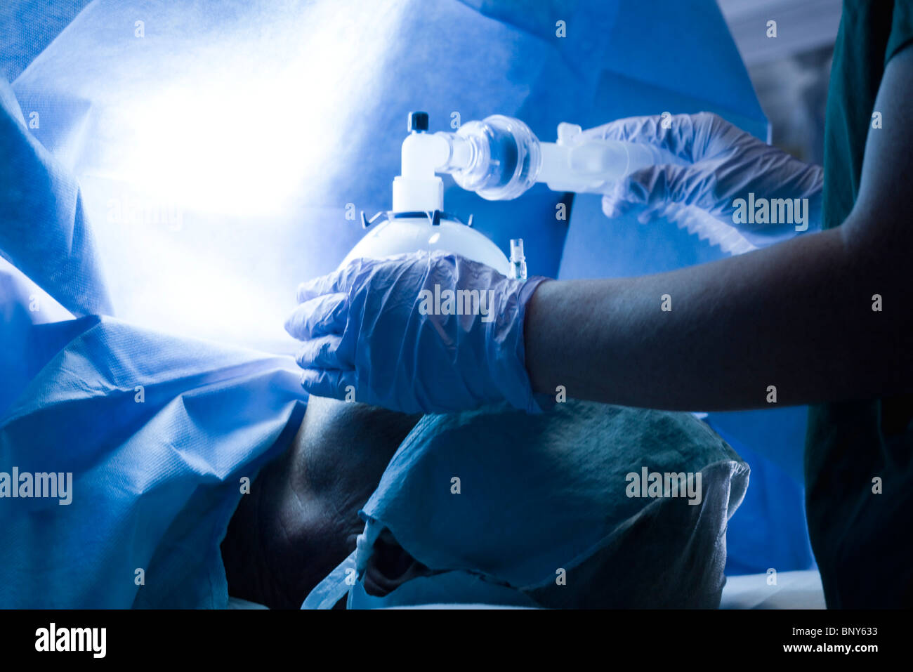 Anesthesia mask hi-res stock photography and images - Alamy