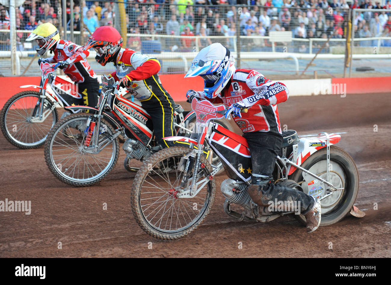 Speedway race start during a fixture between the Swindon Robins and the ...
