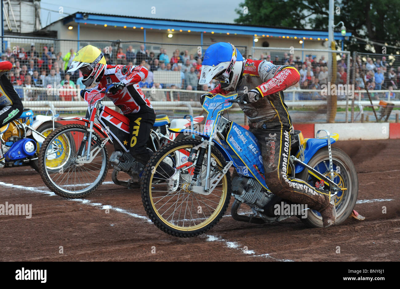 Speedway race start during a fixture between the Swindon Robins and the ...