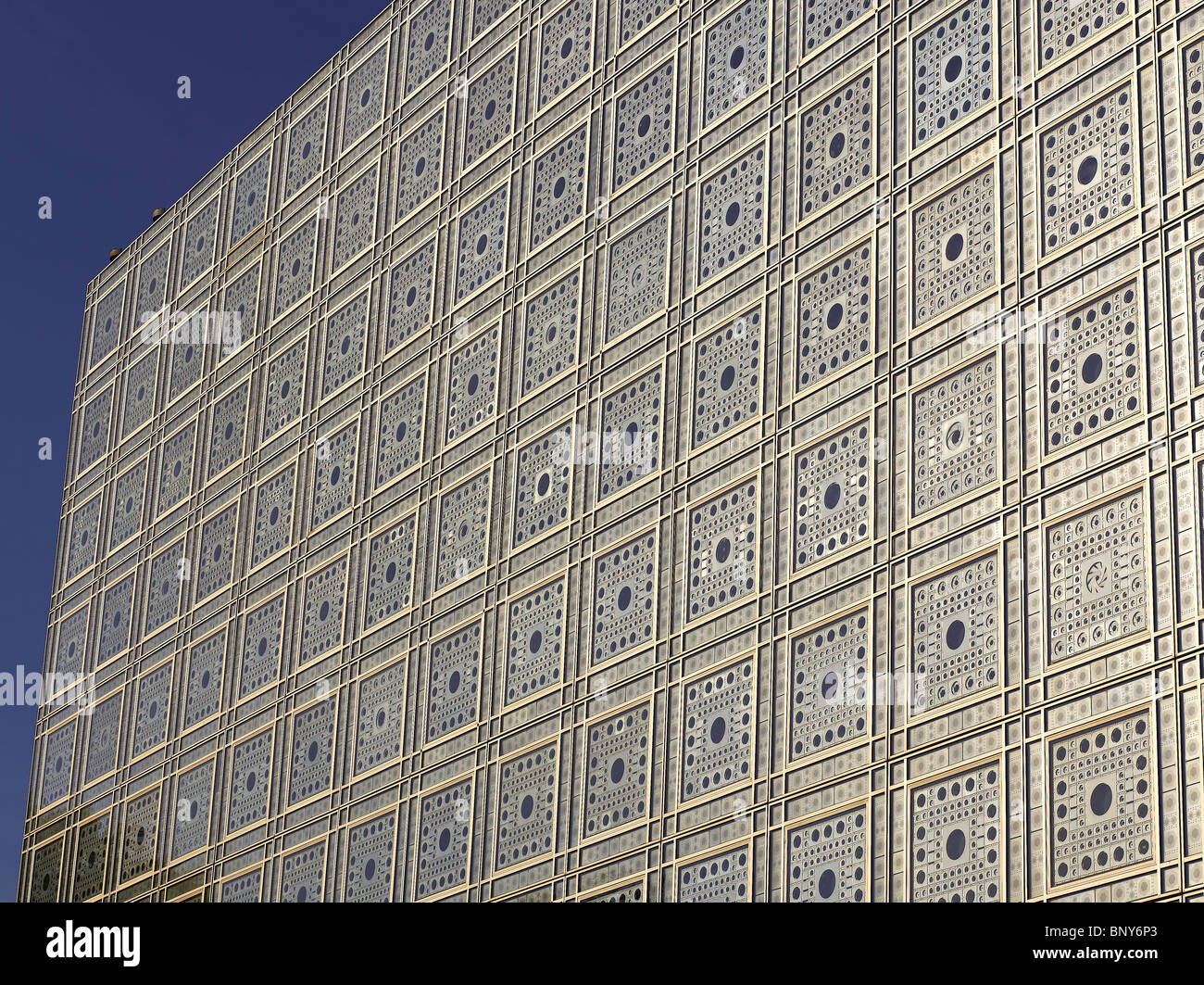 France, Paris: The Institut du Monde Arabe, Arab World Institute Stock ...