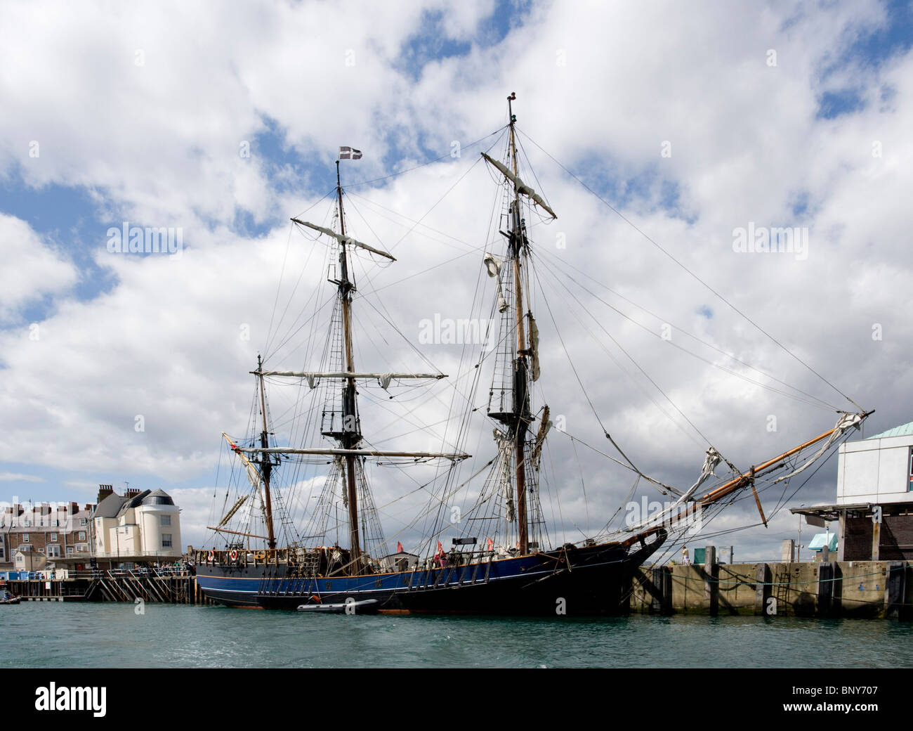 Tall ship weymouth harbour hi-res stock photography and images - Alamy