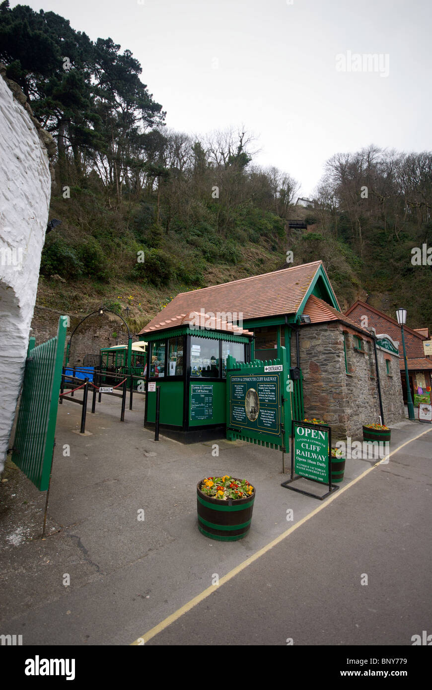 Lynmouth Devon UK Cliff Lift Lynton Stock Photo - Alamy