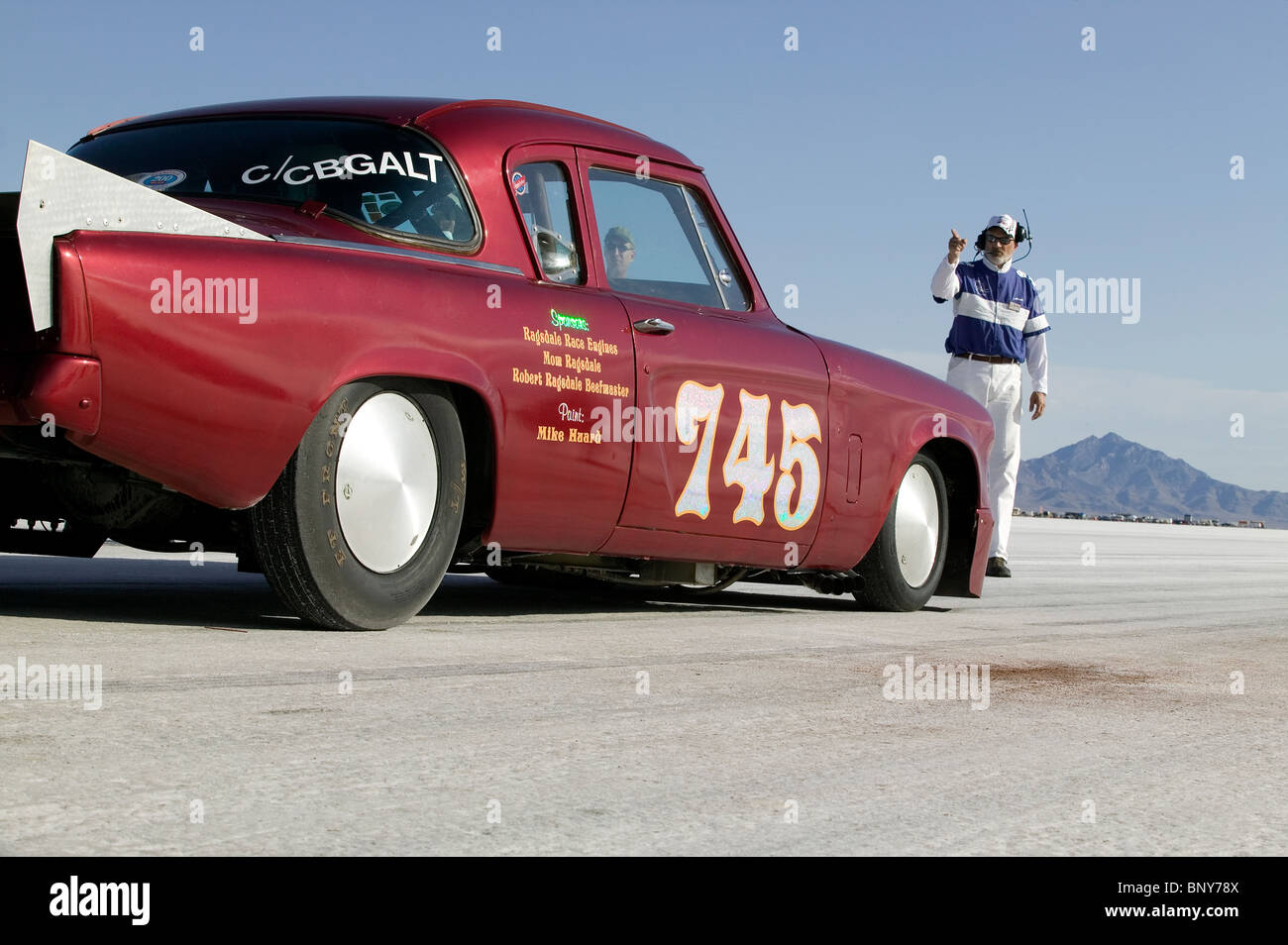 Bonneville salt flats car hi-res stock photography and images - Alamy