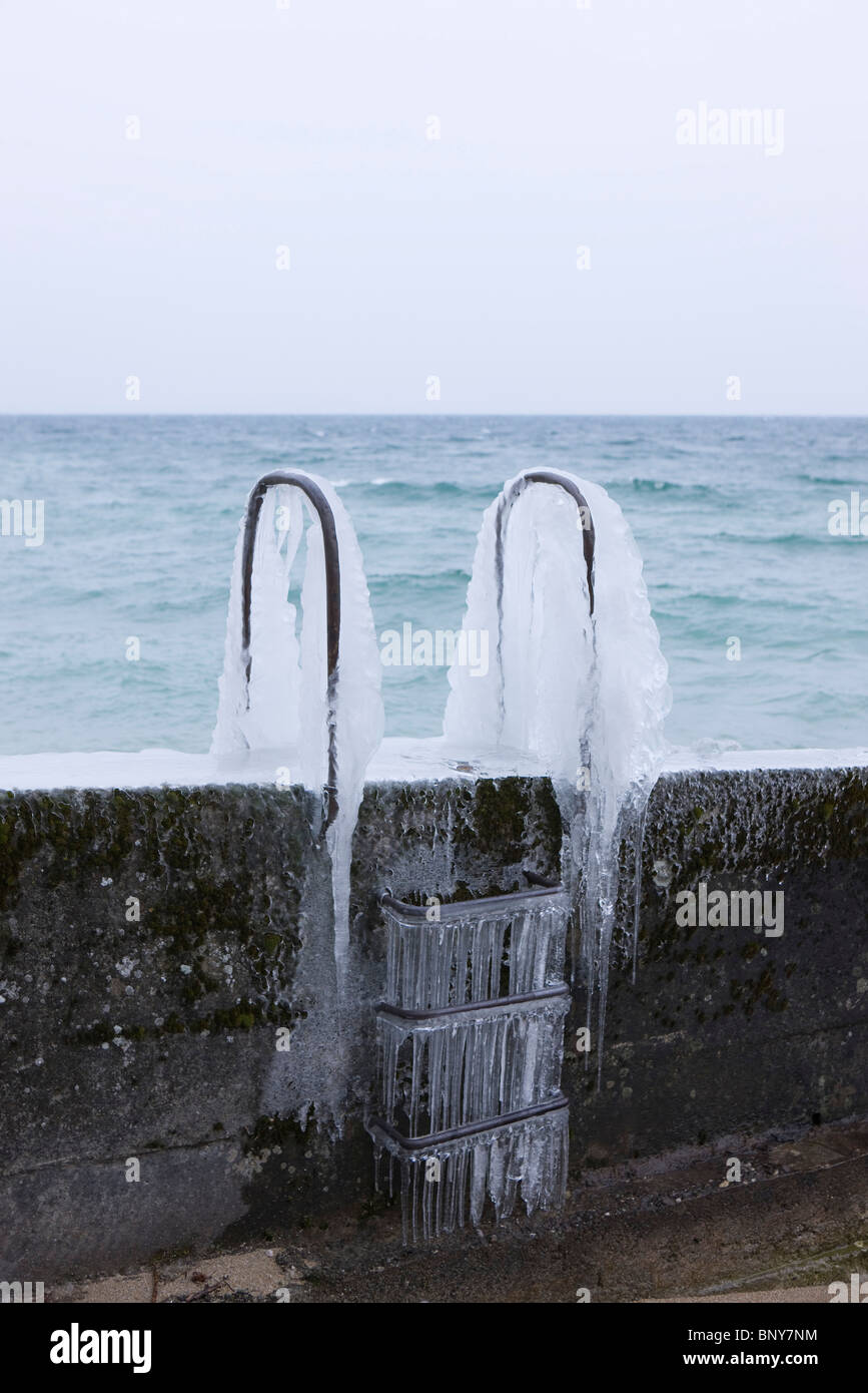 Ice covered ladder hi-res stock photography and images - Alamy