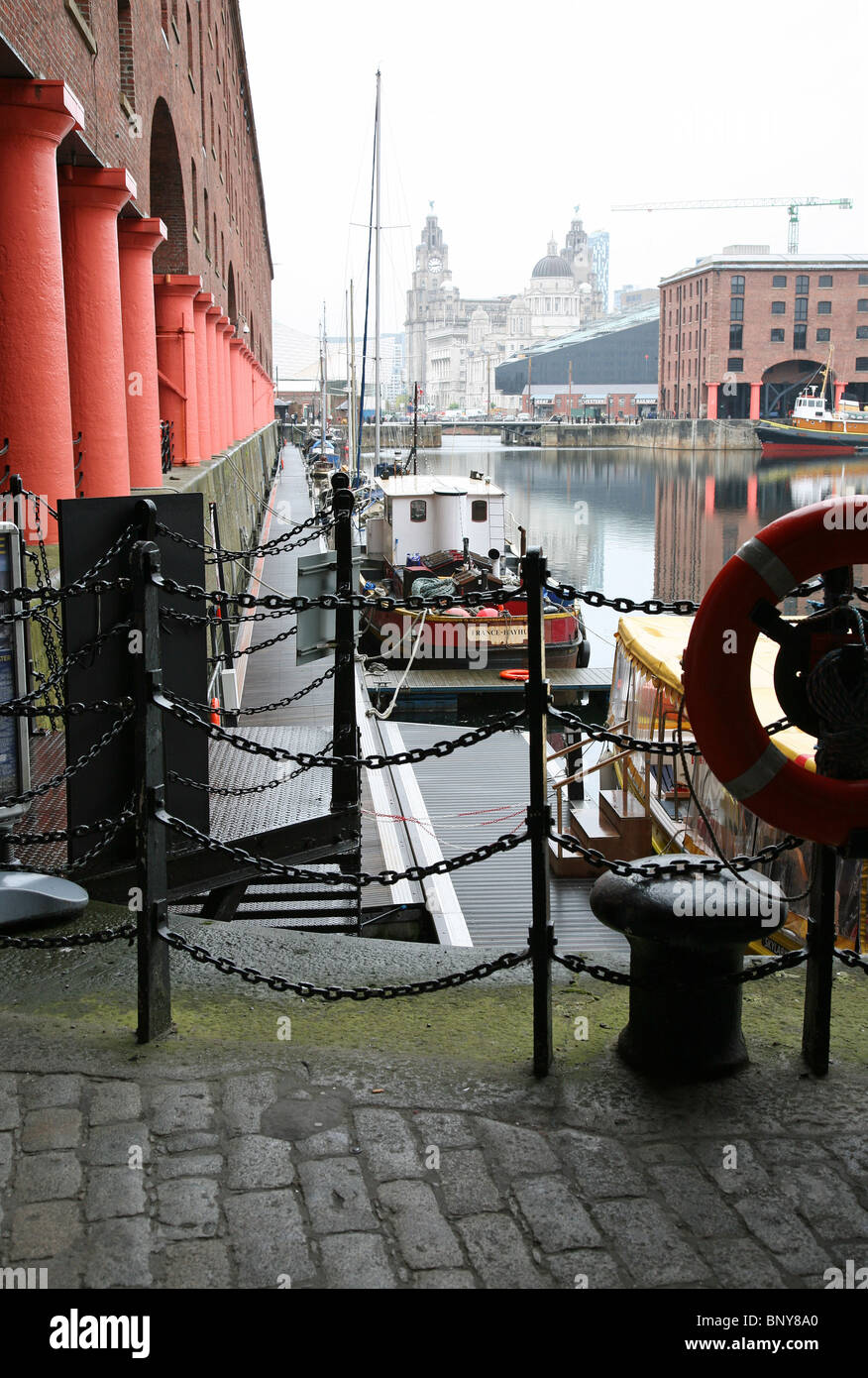 Liverpool docks restored hi-res stock photography and images - Alamy