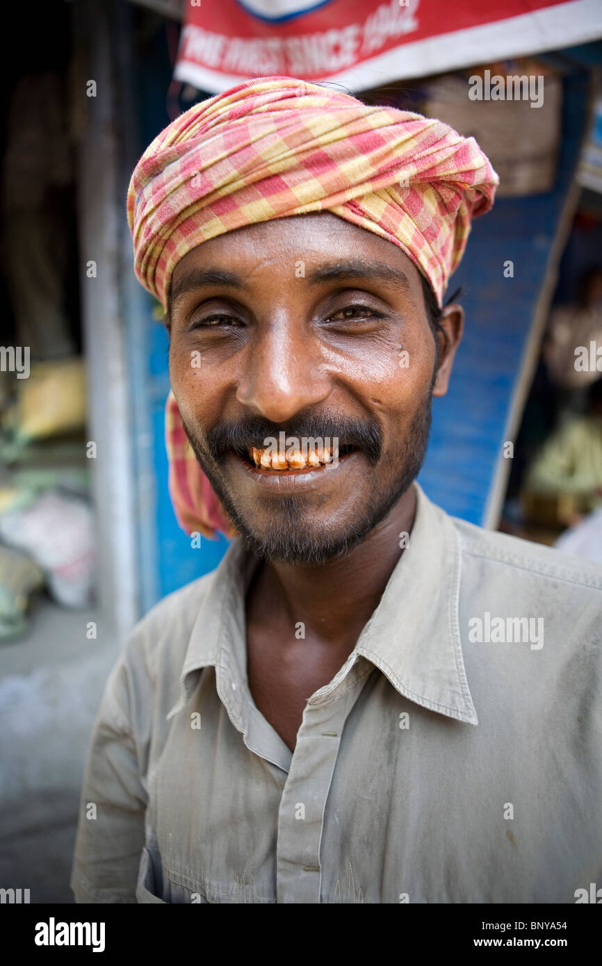 Indian worker hi-res stock photography and images - Alamy