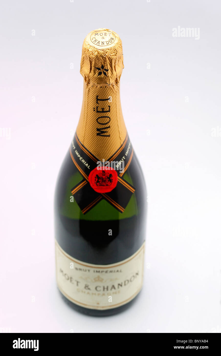 Bottle of Moet & Chandon champagne Stock Photo - Alamy