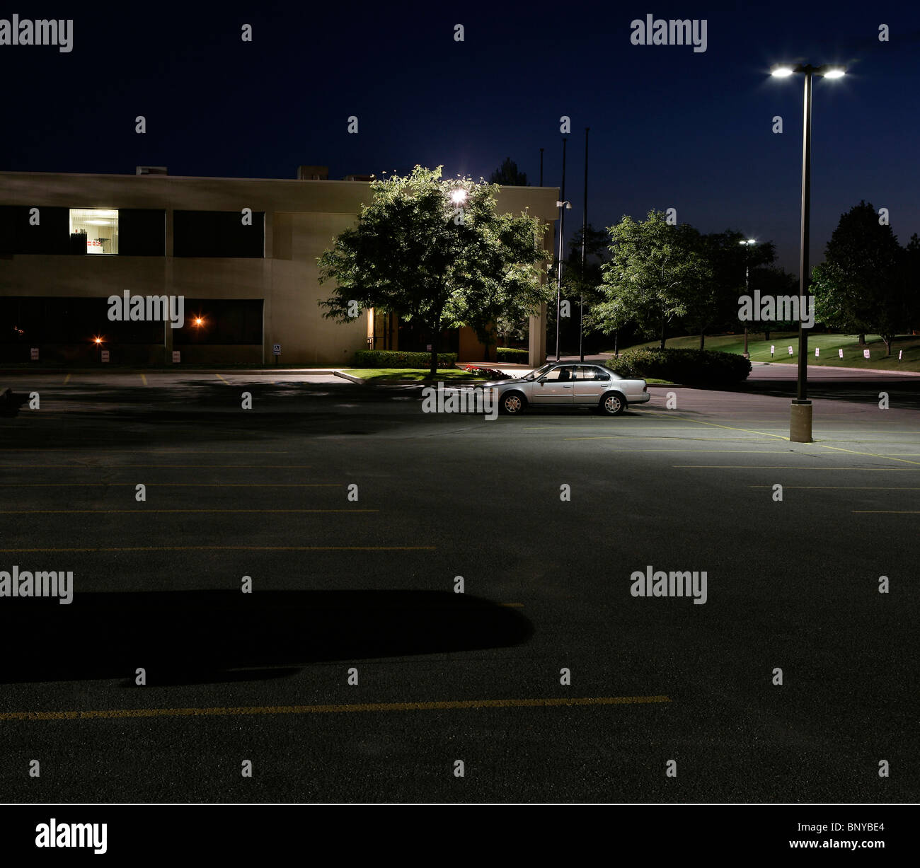 Night shift factory hi-res stock photography and images - Alamy