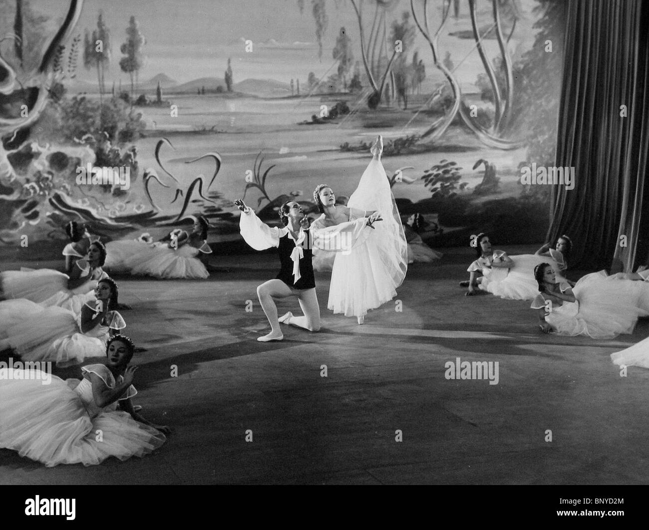 ROBERT HELPMAN, MOIRA SHEARER, THE RED SHOES, 1948 Stock Photo - Alamy