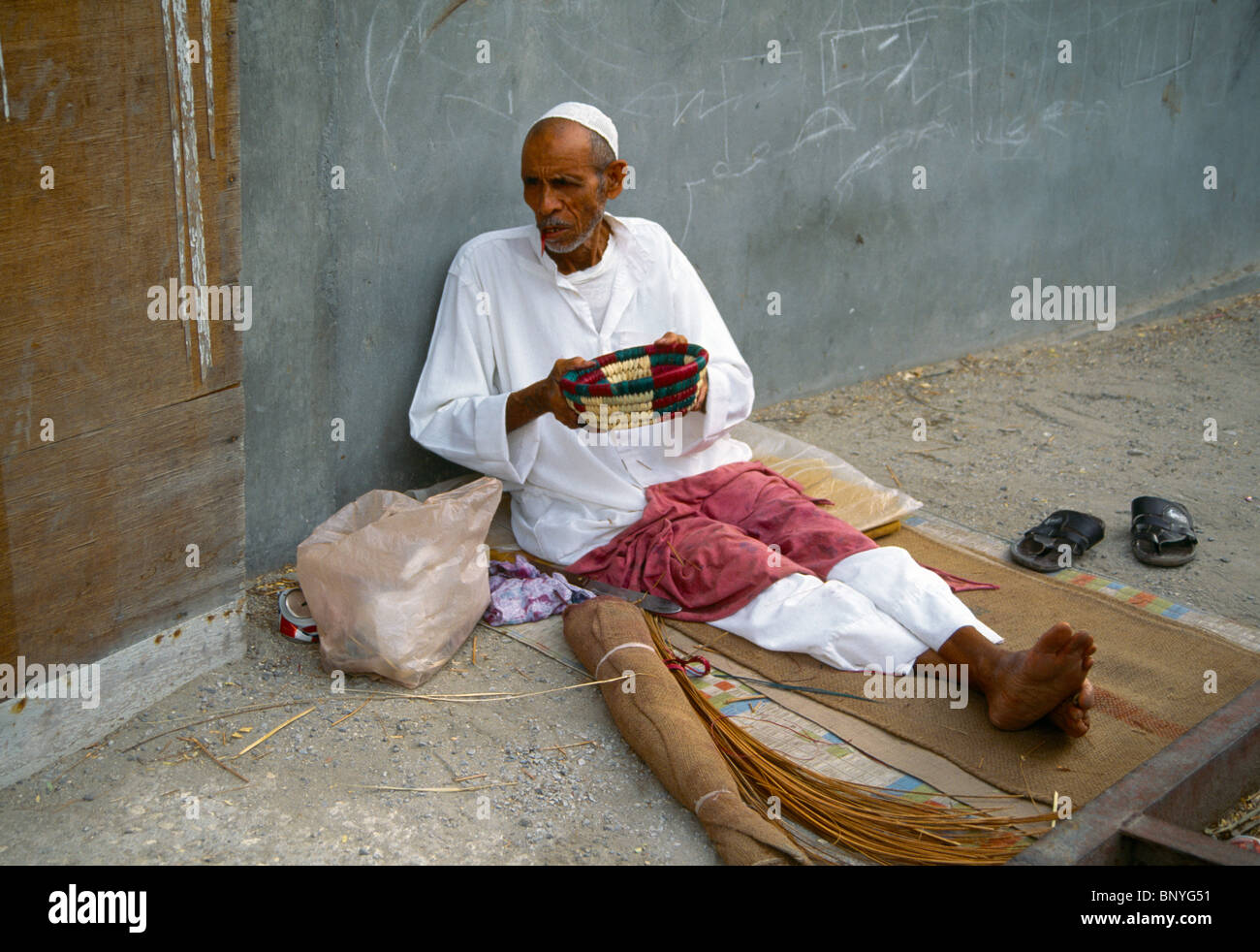 Handicraft bahrain hi-res stock photography and images - Alamy