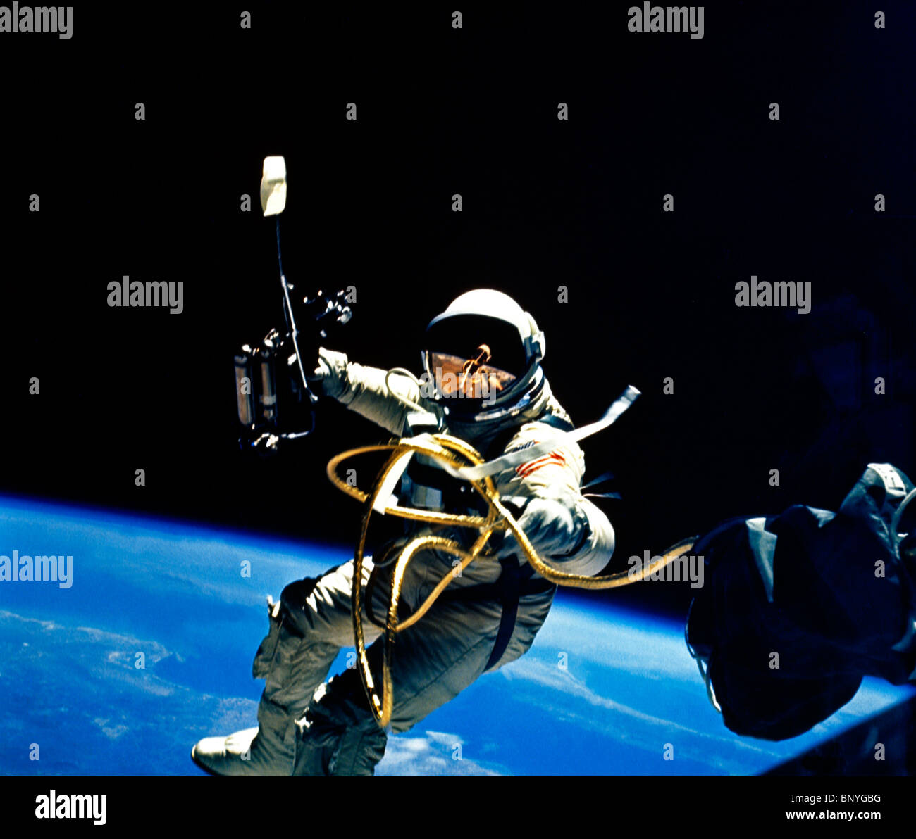 Astronaut space earth hi-res stock photography and images - Alamy
